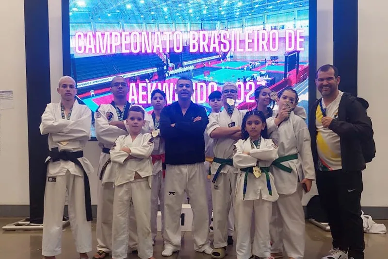 Equipe Kim Matos de Luziânia brilha no Campeonato Brasileiro de ...